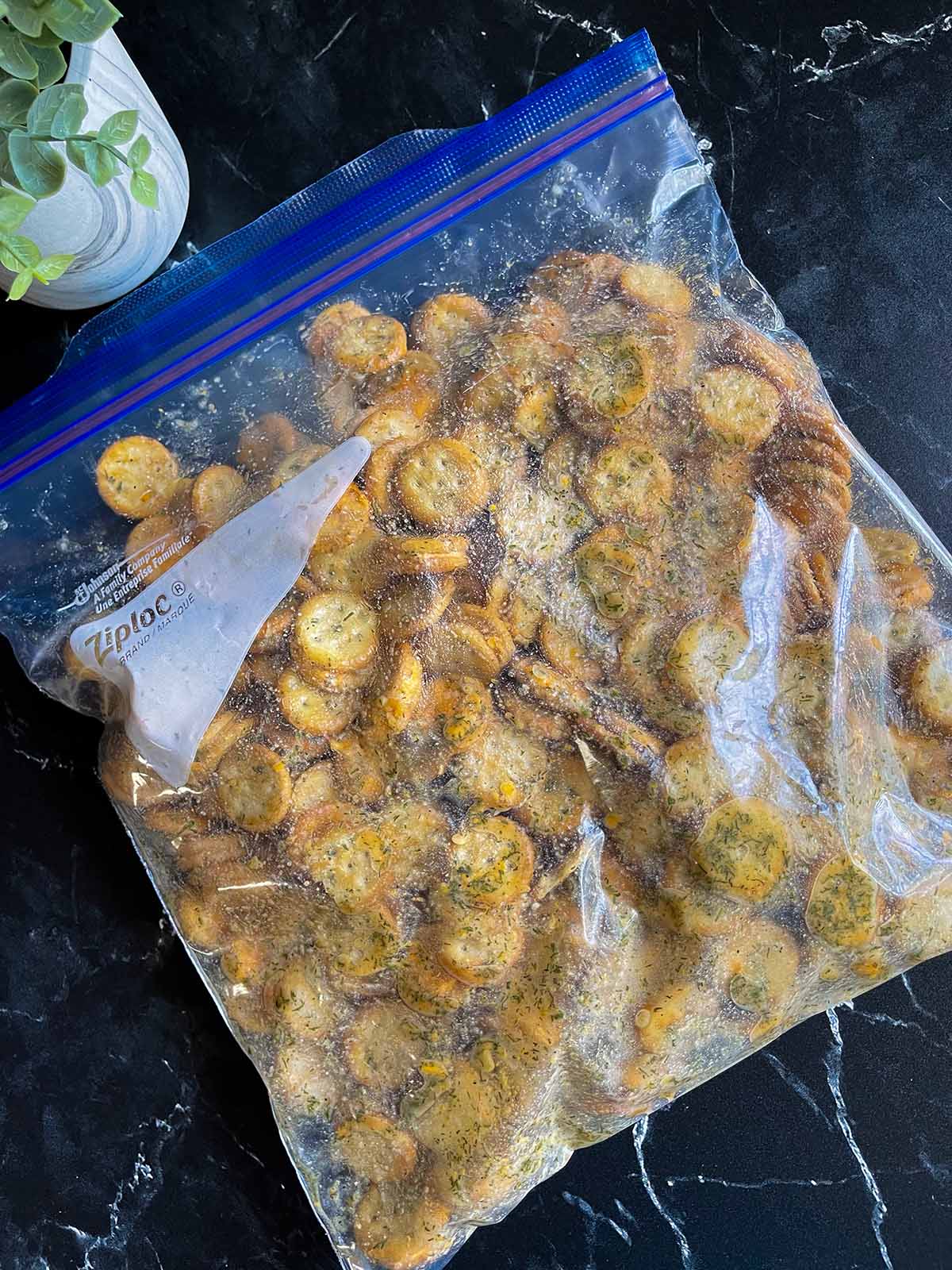 Cheesy Ranch Ritz Bits Crackers - Don't Sweat The Recipe